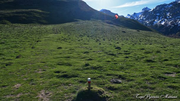 Pic d’Ansabère (2360m) depuis le refuge de Linza – Les Topos Pyrénées ...